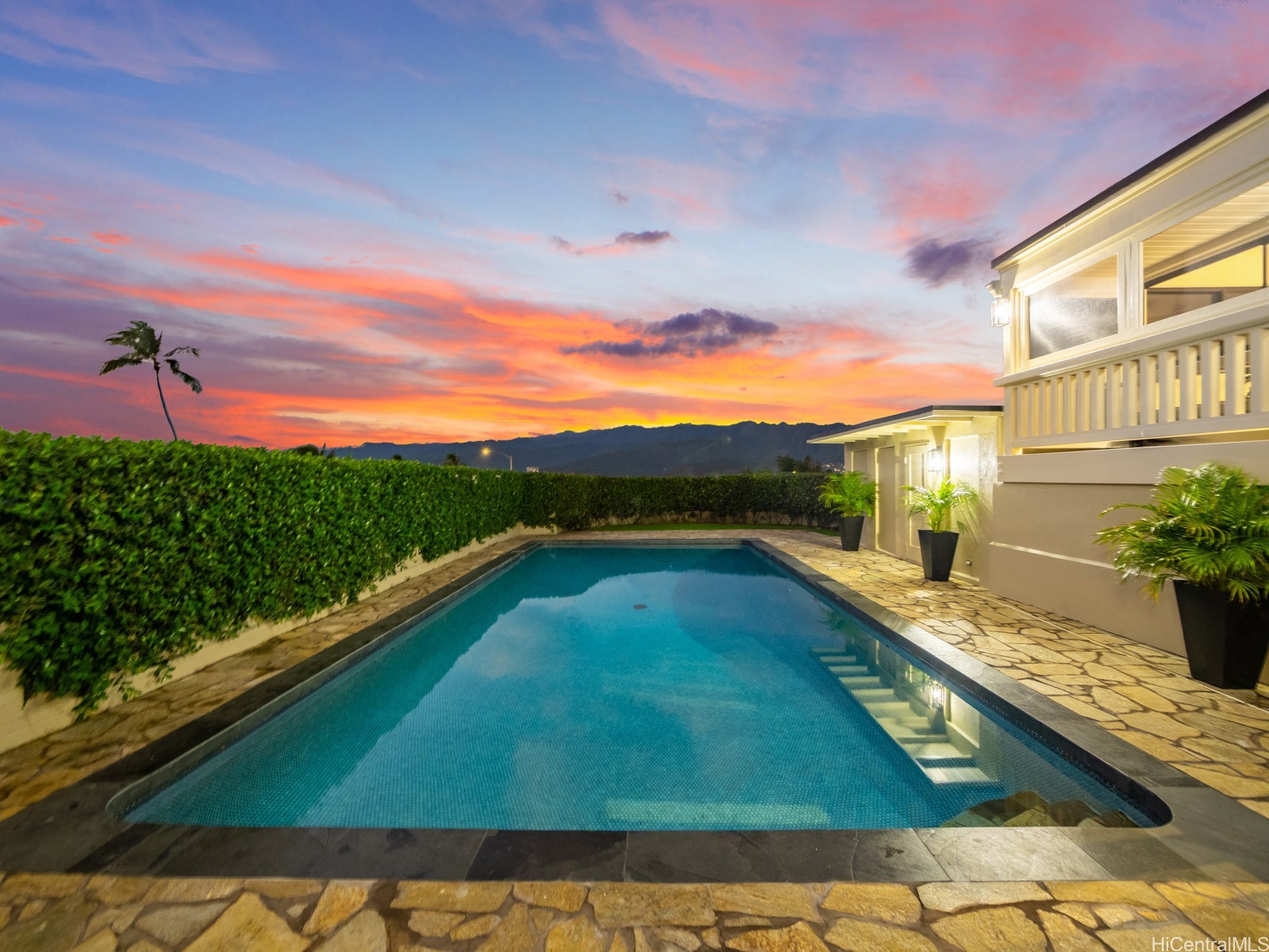 101 Nawiliwili Streetの物件情報｜ハワイ不動産のファミリーハワイリアルティ